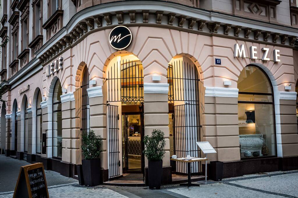 MEZE Restaurant | Eventino.cz